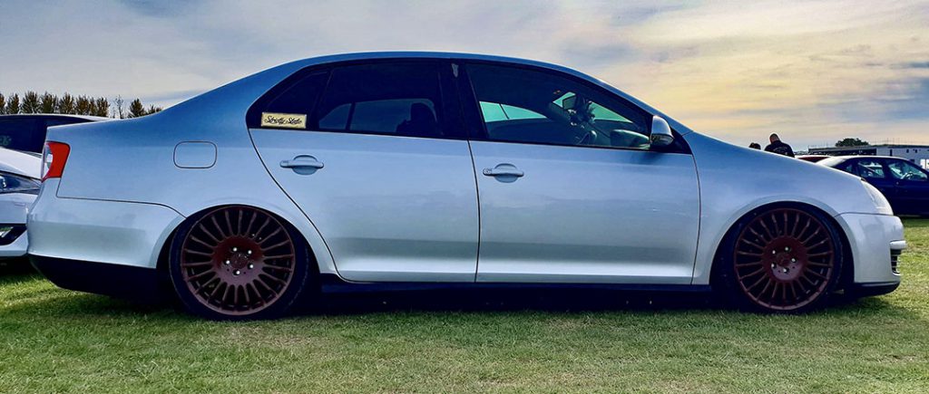 MK5 Jetta And Golf Fibreglass GLI / GTI Side Skirts – Switch Happy